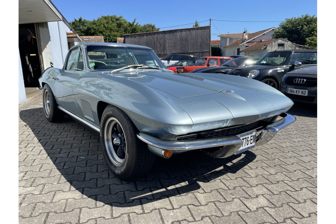 CHEVROLET CORVETTE STINGRAY C2