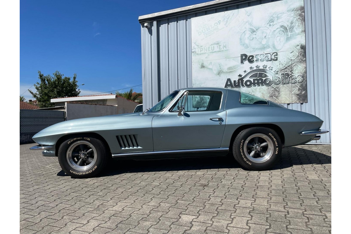 CHEVROLET CORVETTE STINGRAY C2
